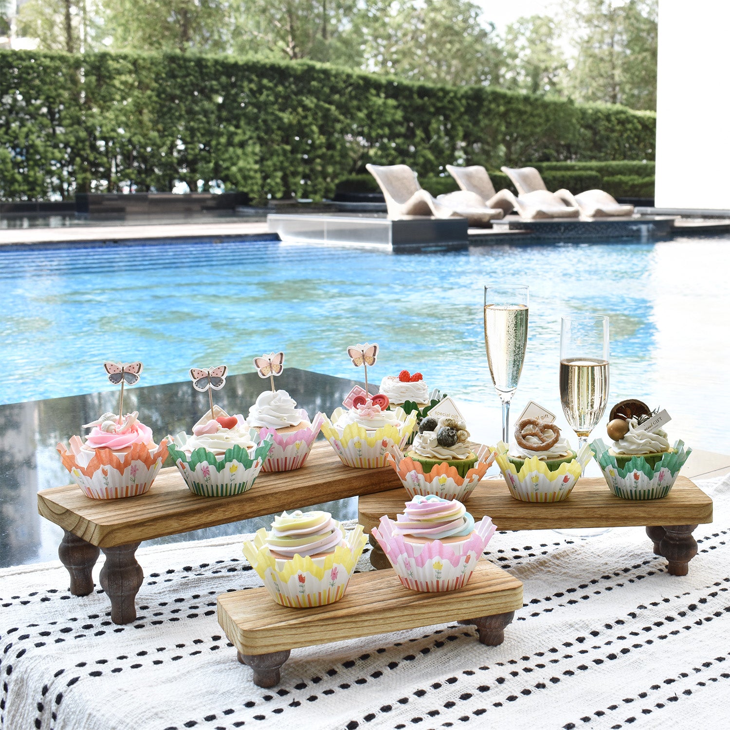 Ikee Design® 3 Pcs Set Wooden Display Riser Stand, Wooden Cupcake Dess